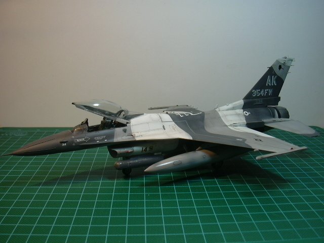 1/48 Hasegawa F-16 C Arctic Bandits by Manuel Negri