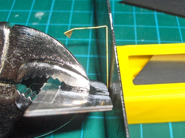 Cheapo DIY PE Bending Tool by QC Tan